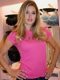 The Girls of Mischief Bay (Mischief Bay, #1) by Susan Mallery | Goodreads