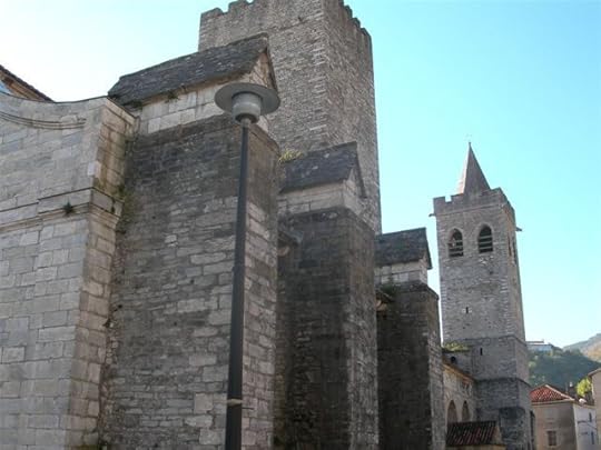 Fortress-Churches of Languedoc: Architecture, Religion and Conflict in ...