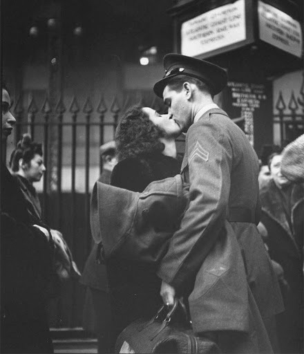 The Wartime Singers by Lesley Eames | Goodreads