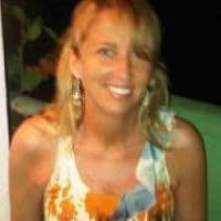 The Cat Who Covered the World: The Adventures Of Henrietta And Her ...