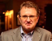 On Tyranny: Twenty Lessons from the Twentieth Century by Timothy Snyder ...