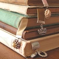 She Walked Before Us: Grace, Courage, and Strength from 12 Women of the ...