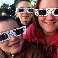 Nadia's Hands by Karen English | Goodreads