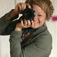 How to Disappear Completely and Never Be Found by Sara Nickerson | Goodreads