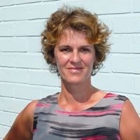 What's Happening to Me?: Girls Edition by Susan Meredith | Goodreads