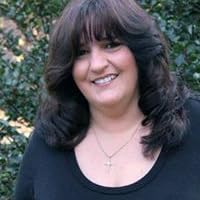 The Emerald Brooch (Celtic Brooch #4) by Katherine Lowry Logan | Goodreads