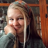 The Scarlets (Asylum #1.5) by Madeleine Roux | Goodreads