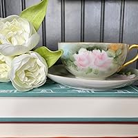 Sugar Plum Poisoned (Cupcake Bakery Mystery, #15) by Jenn McKinlay ...