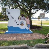 Mrs. McBloom, Clean Up Your Classroom! by Kelly DiPucchio | Goodreads