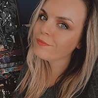 Freeing Luka (Clecanian, #2) by Victoria Aveline | Goodreads