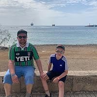 The Racket: A Rogue Reporter vs The American Elite by Matt Kennard ...